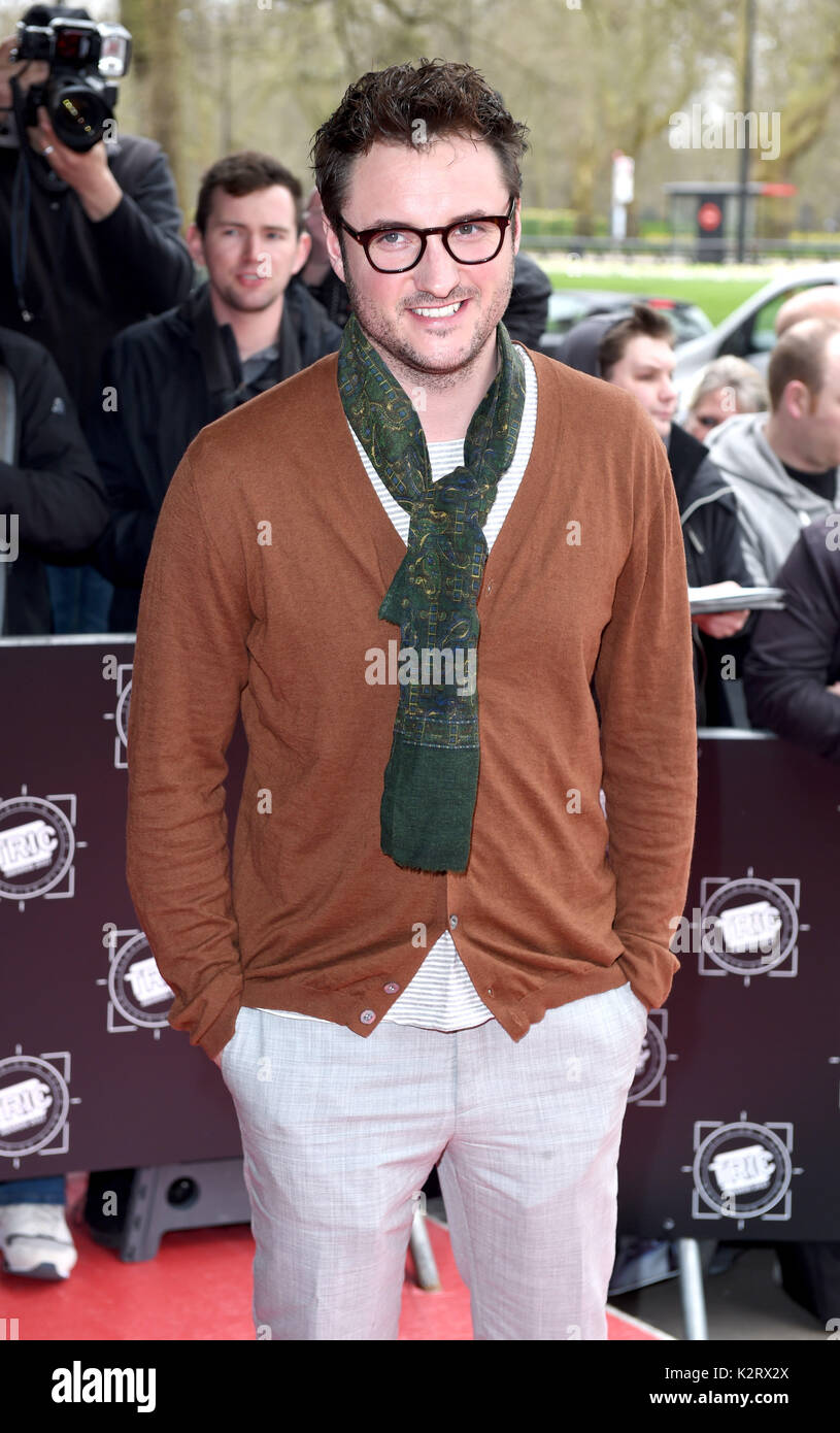 James bye eastenders hi-res stock photography and images - Alamy