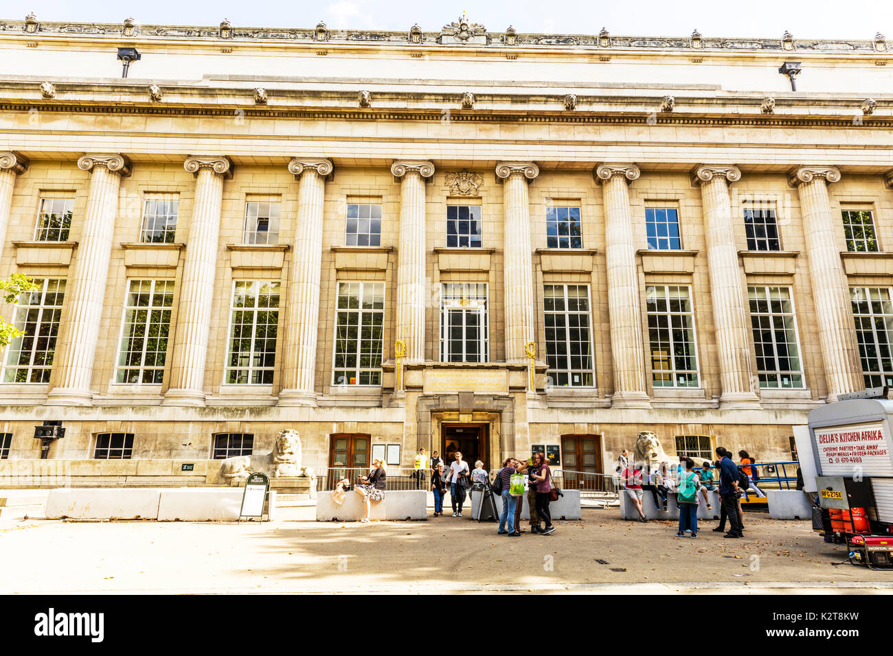 London tourist attractions hi-res stock photography and images - Alamy