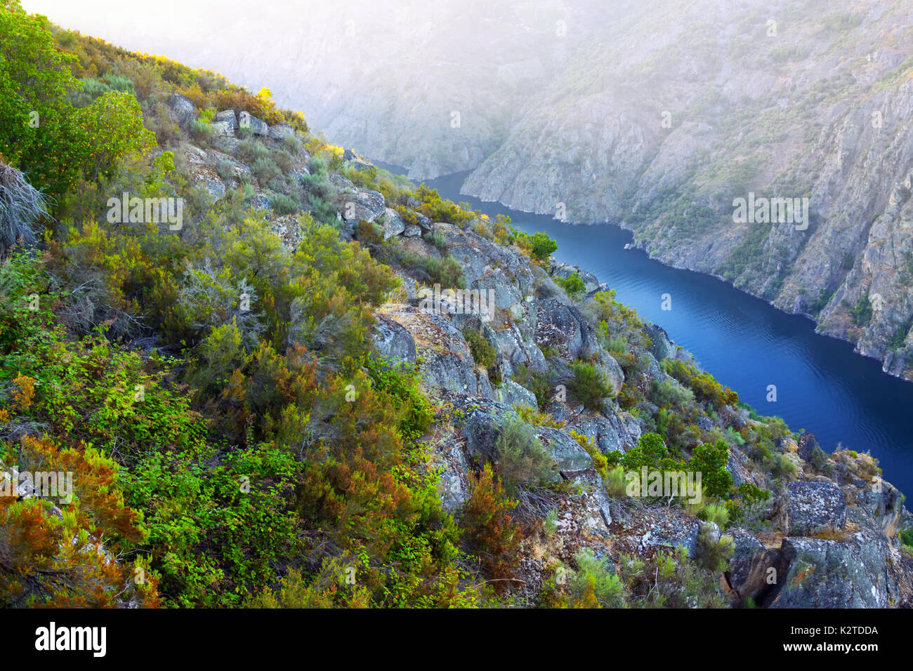 Sil river with high rocky banks Stock Photo - Alamy