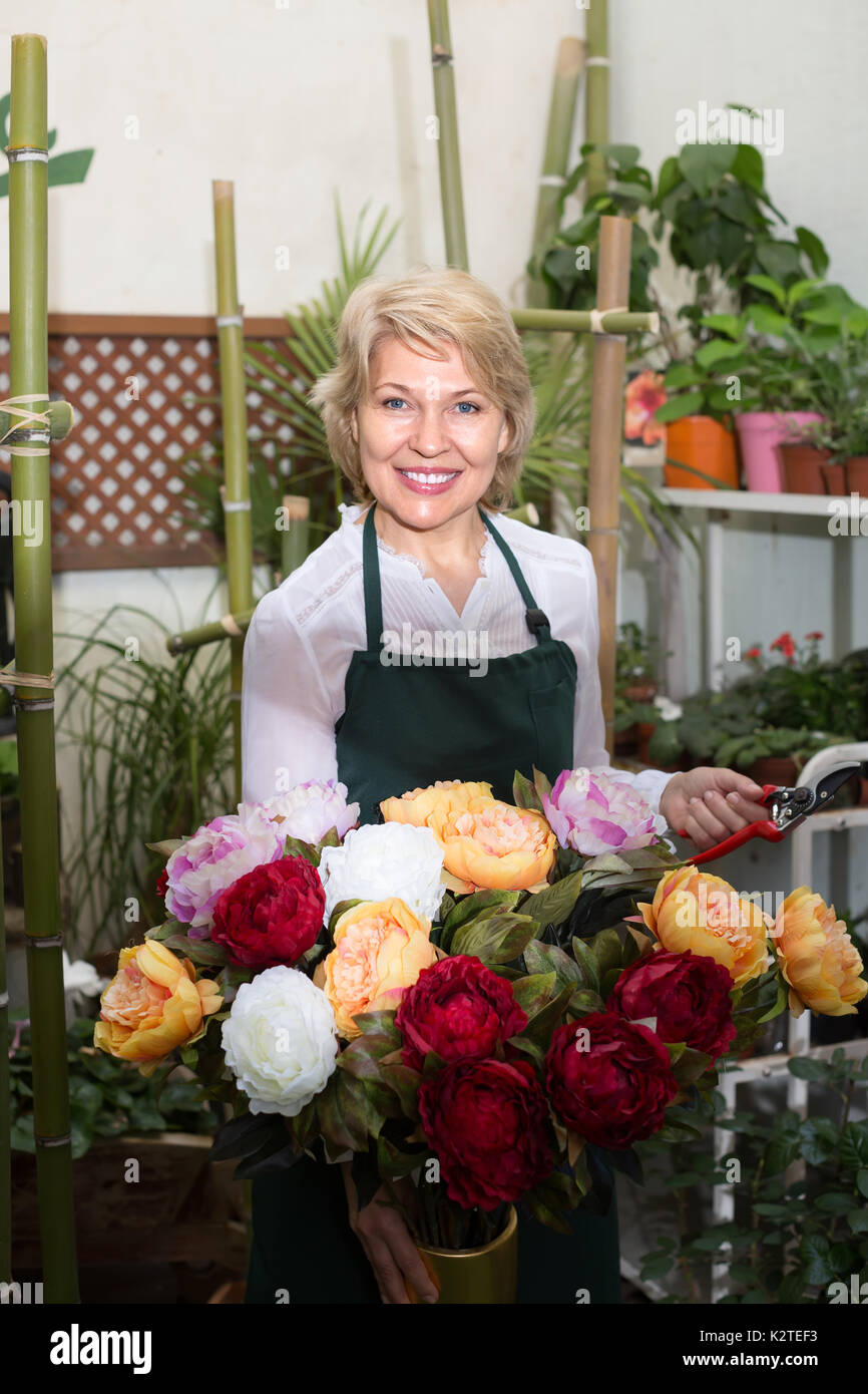 Woman posing gardening tool hi-res stock photography and images - Alamy