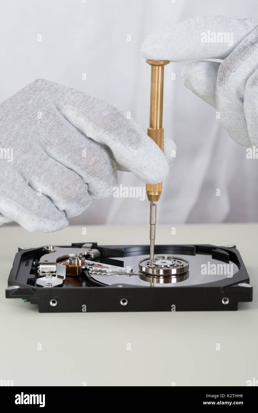 Man hands screwdriver repair hi-res stock photography and images - Alamy