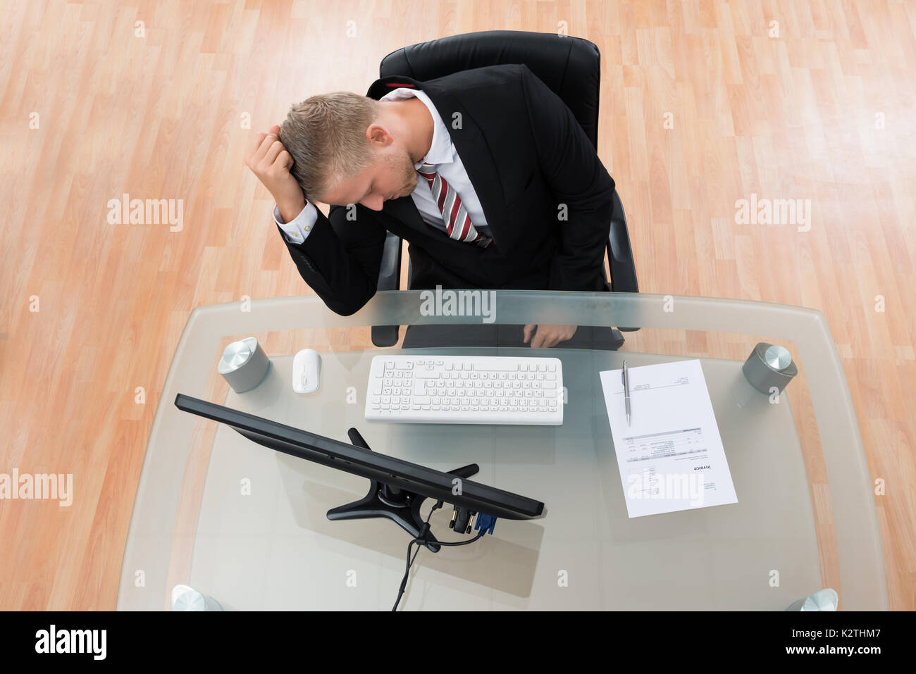 Boring office desk hi-res stock photography and images - Alamy