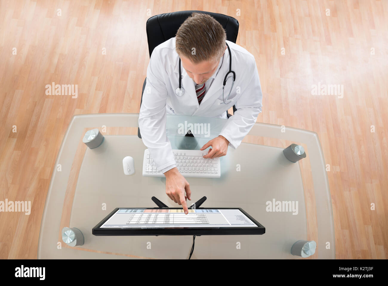 Using desk top hi-res stock photography and images - Alamy