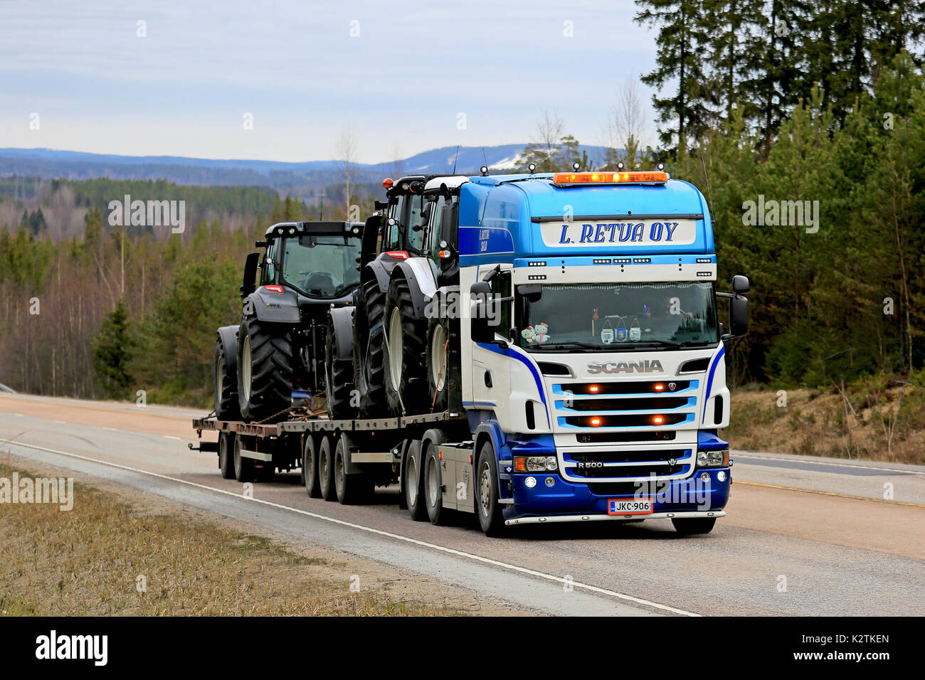 Lowboy trailer scania hi-res stock photography and images - Alamy
