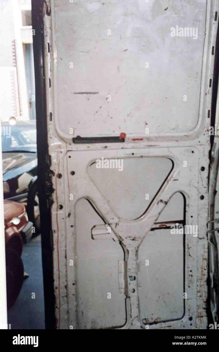 SARAH PAYNE MURDER TRIAL DAY 10. POLICE PHOTOGRAPHS - ROY WHITING'S VAN ...