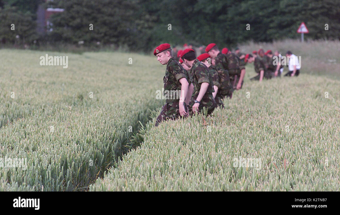 THE SEARCHING CONTINUES FOR MISSING GIRL SARAH PAYNE FROM KENSINGTON ...