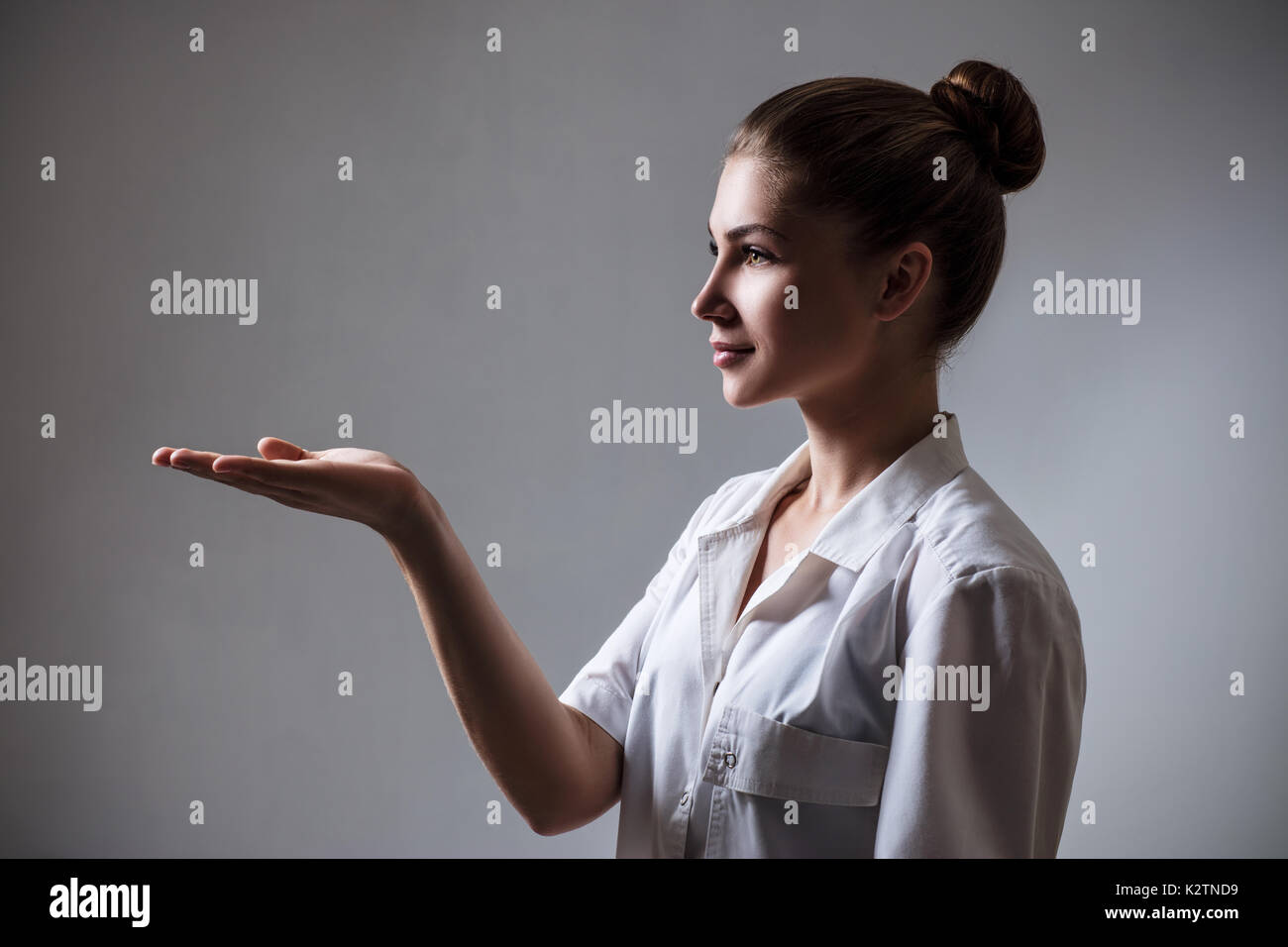 Doctor hand hi-res stock photography and images - Alamy