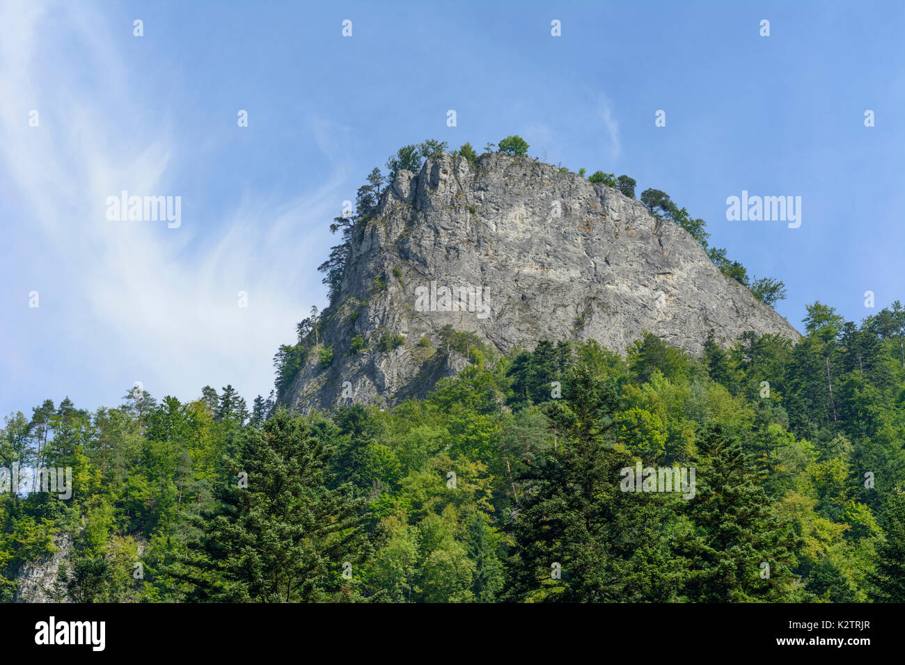summit Trzy Korony (Three Crowns, Tri koruny) at Dunajec River Gorge ...