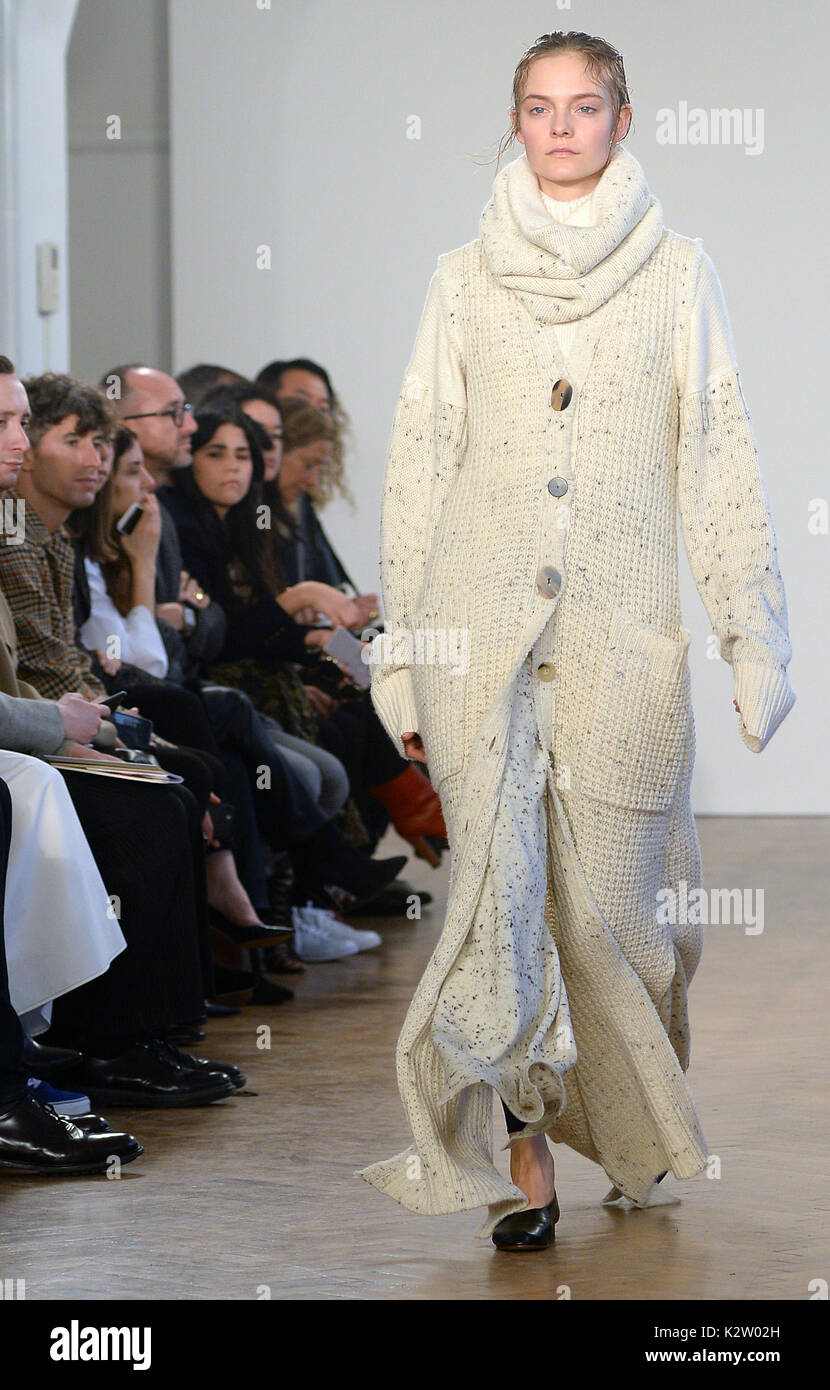 Pringle catwalk hi-res stock photography and images - Alamy