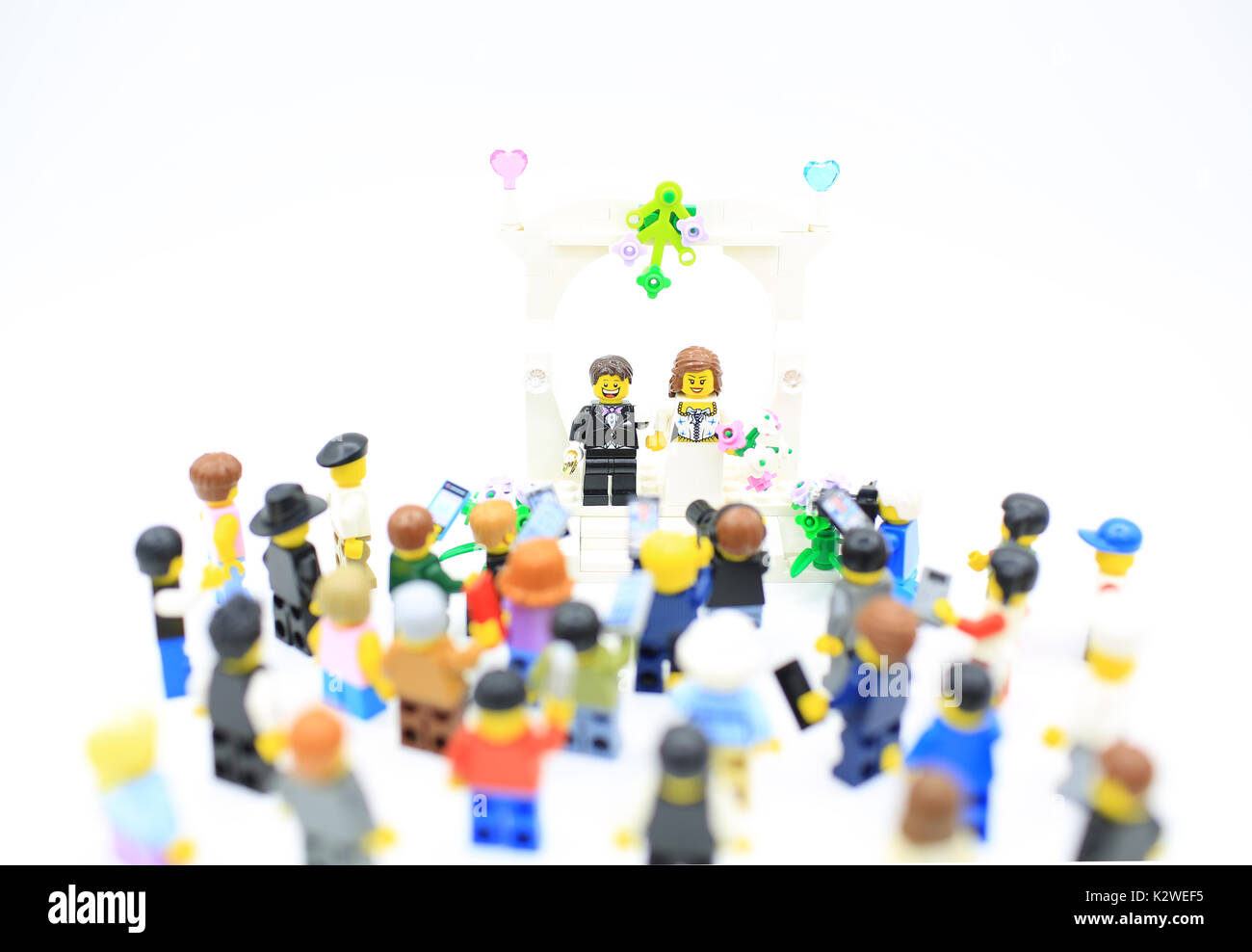 Lego wedding couple hi-res stock photography and images - Alamy