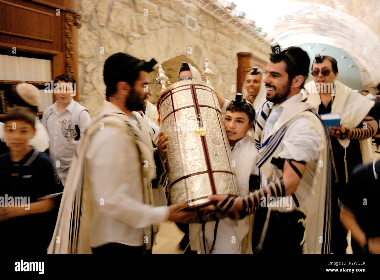 Torah jews hi-res stock photography and images - Alamy