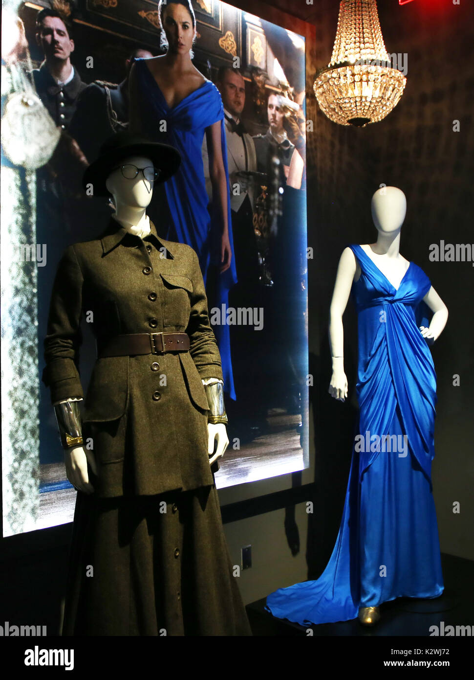 Warner Bros. Studio Tour Hollywood Adds Wonder Woman Exhibit to DC ...