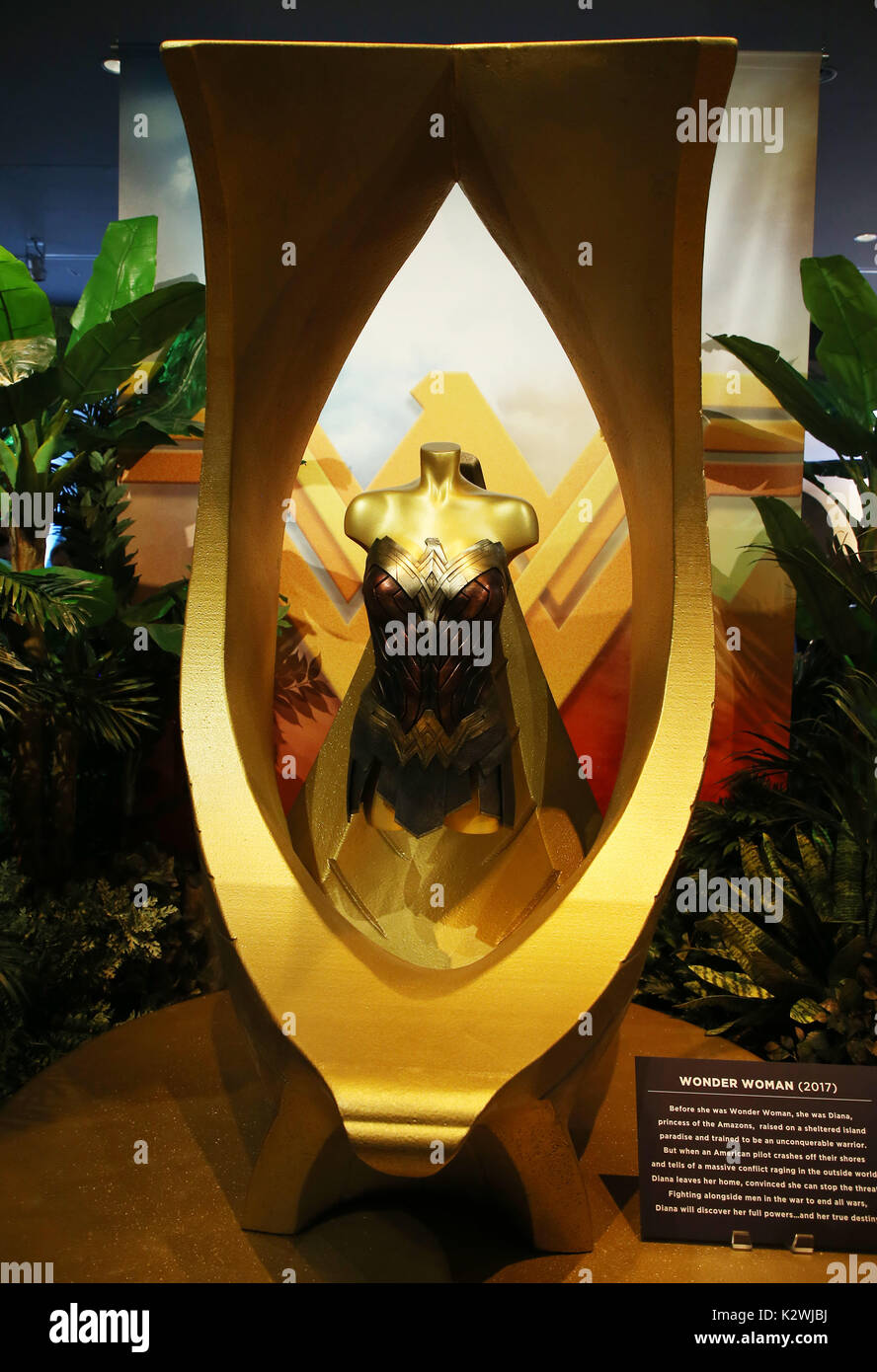 Warner Bros. Studio Tour Hollywood Adds Wonder Woman Exhibit to DC ...