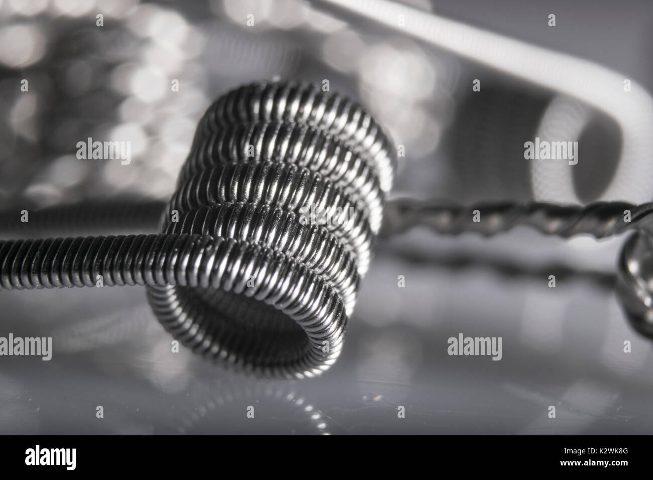 Vape wire coils hi-res stock photography and images - Alamy