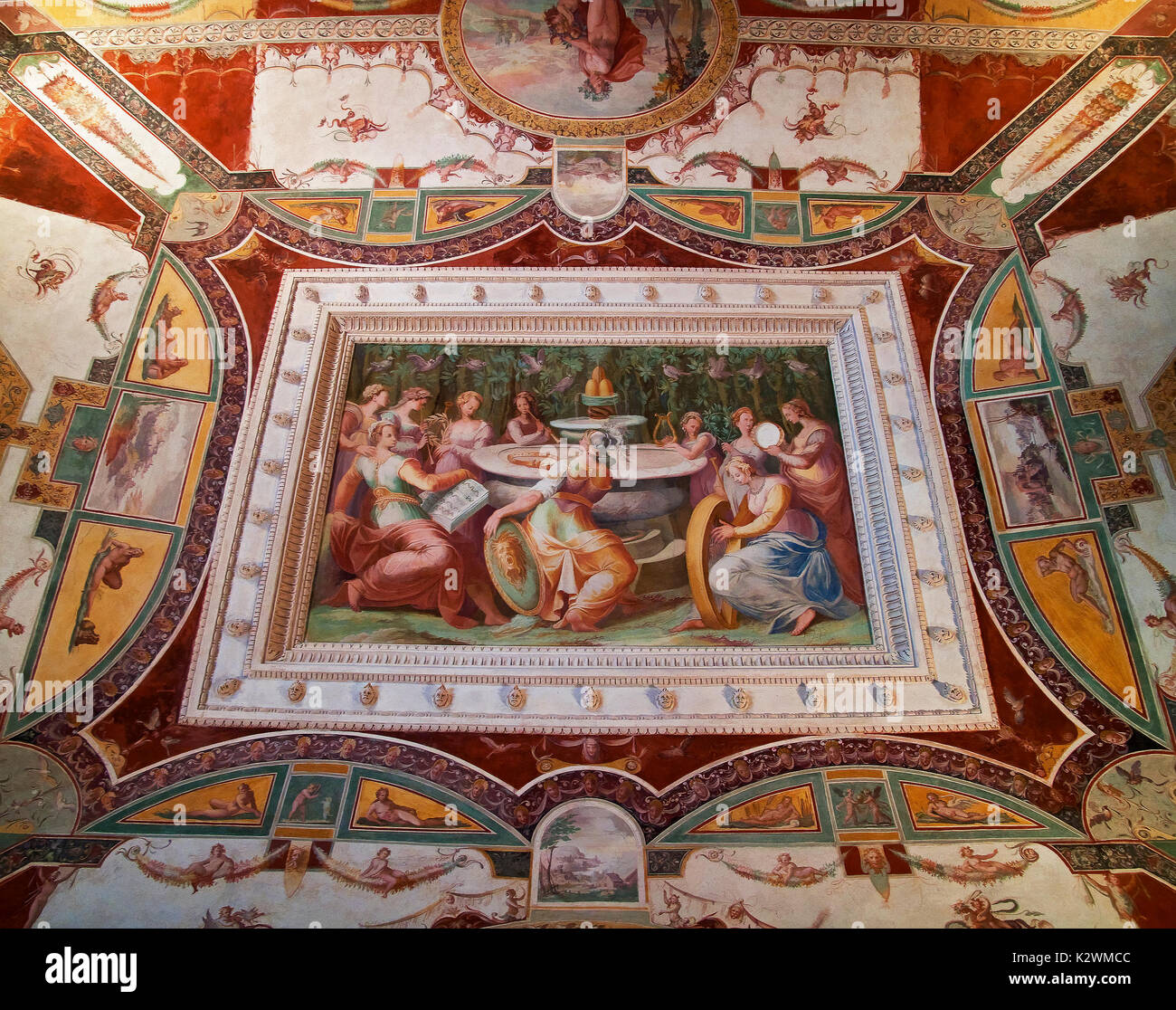 Renaissance fresco hi-res stock photography and images - Alamy