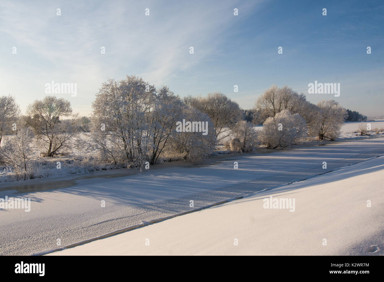 Gray overcast day hi-res stock photography and images - Alamy