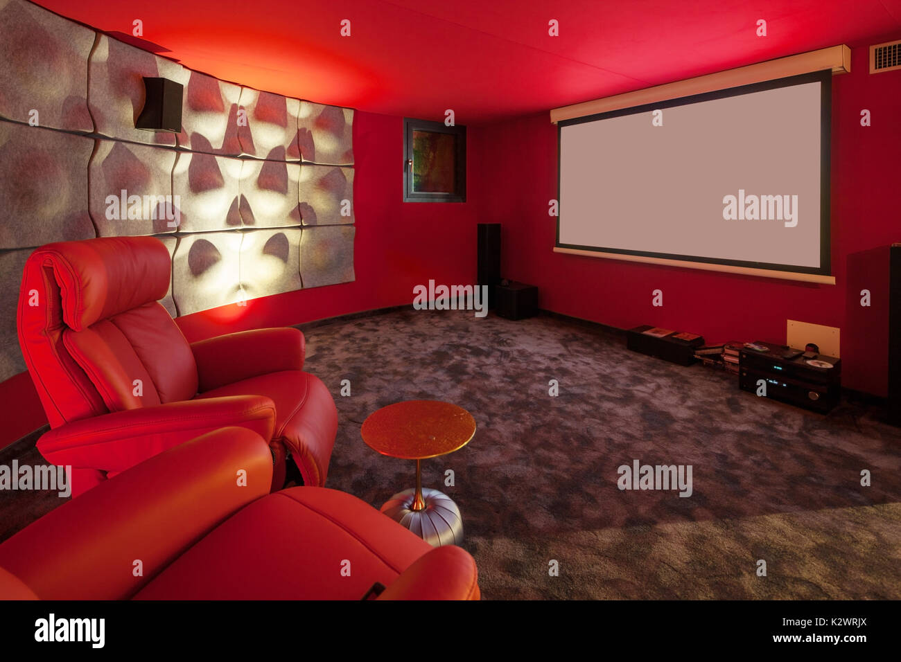 Film room hi-res stock photography and images - Alamy