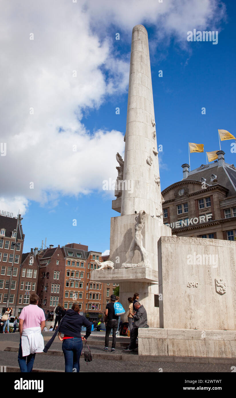 Amsterdam dam square national monument hi-res stock photography and ...
