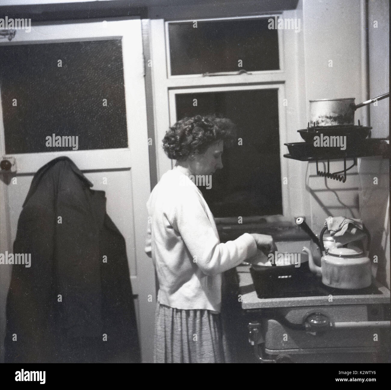 1960's kitchen hi-res stock photography and images - Alamy