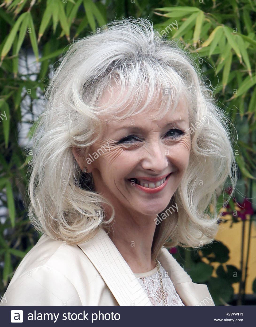 Debbie Mcgee Stock Photos & Debbie Mcgee Stock Images - Alamy