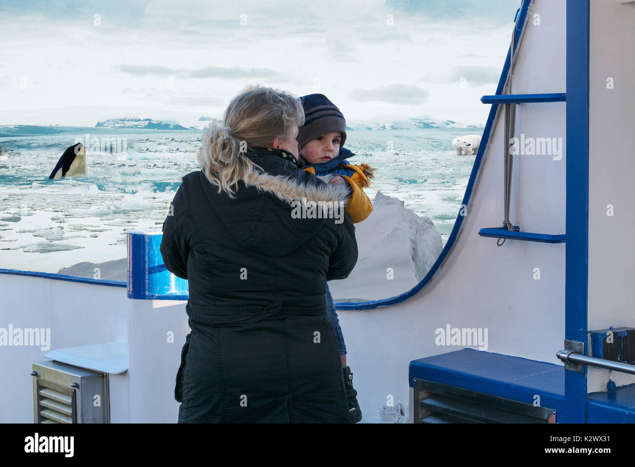 Treibeis woman polar travel hi-res stock photography and images - Alamy