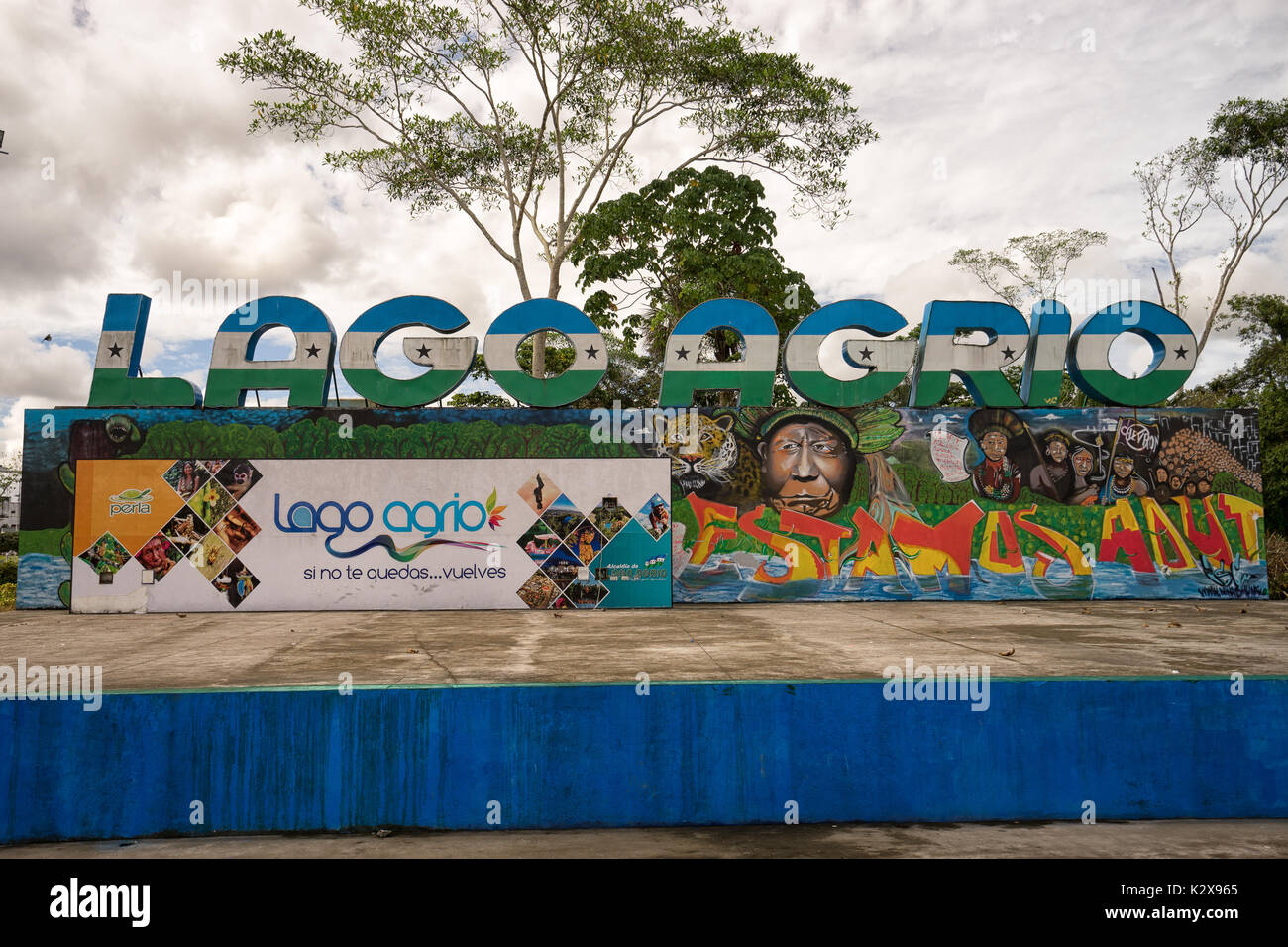 June 5, 2017 Lago Agrio, Ecuador: the centre of the oil town also ...