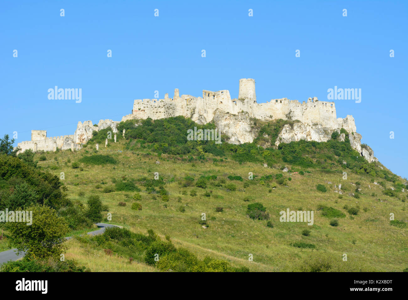 Spis Castle (Zipser Burg, Spišský hrad), Spisske Podhradie (Kirchdrauf ...