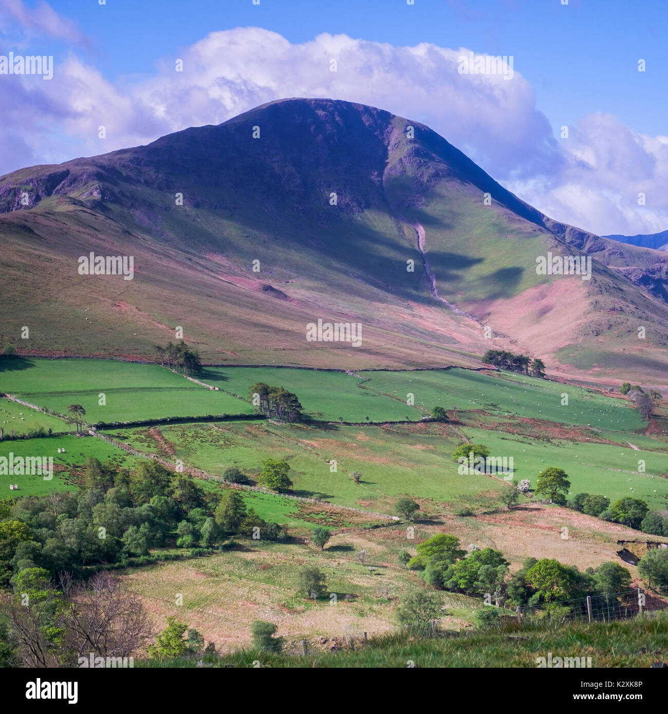 Views of Newlands valley from Ard Crags with Hindscarth and Robinson ...