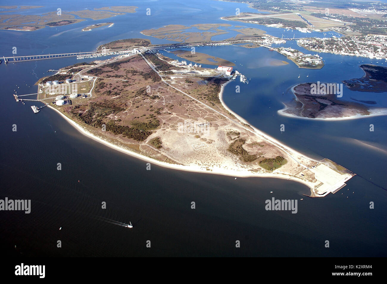 Bridges islands photos hi-res stock photography and images - Alamy