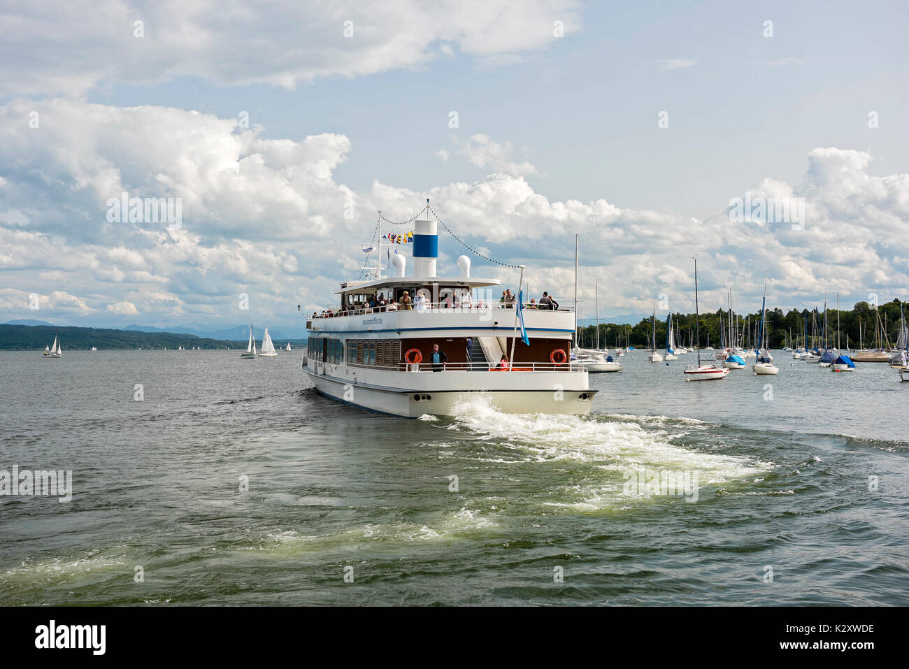 Utting boat hi-res stock photography and images - Alamy