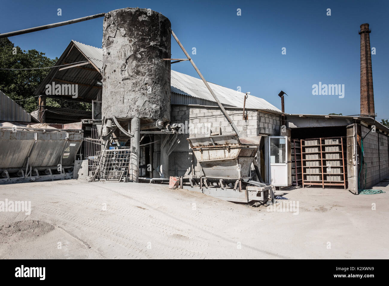 Cement factory. Equipment for the production of cement blocks in a ...