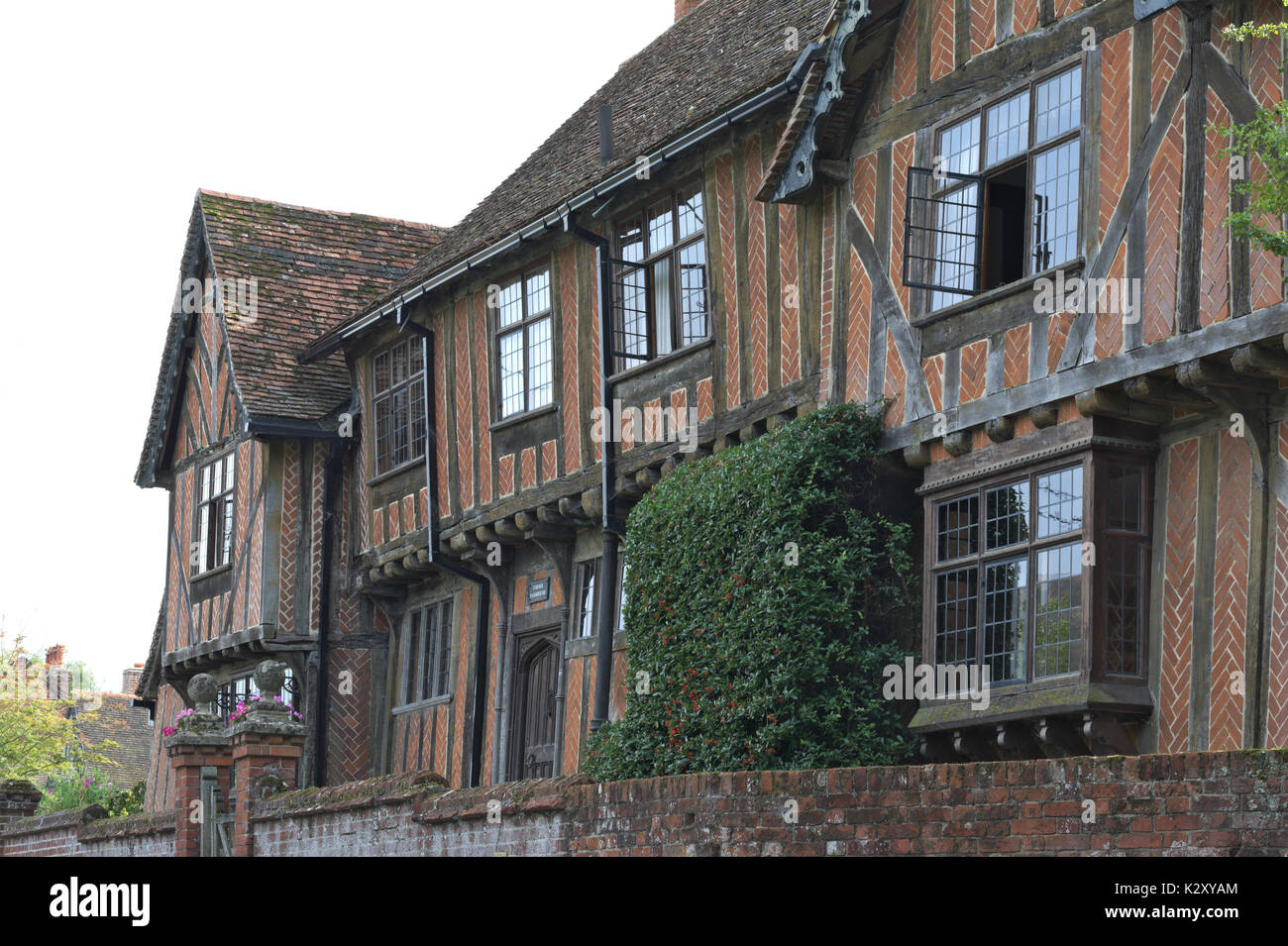 old beamed house Stock Photo - Alamy
