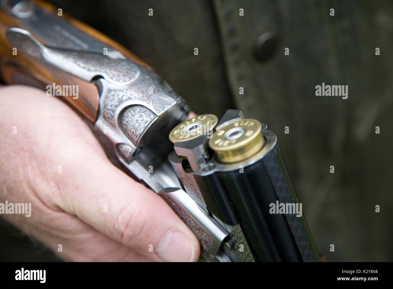 Hunt / Shoot12 bore shotgun over and under woodcock scroll barrels ...