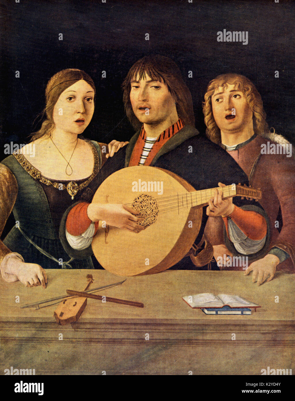 Small Fiddle Stock Photos & Small Fiddle Stock Images - Alamy