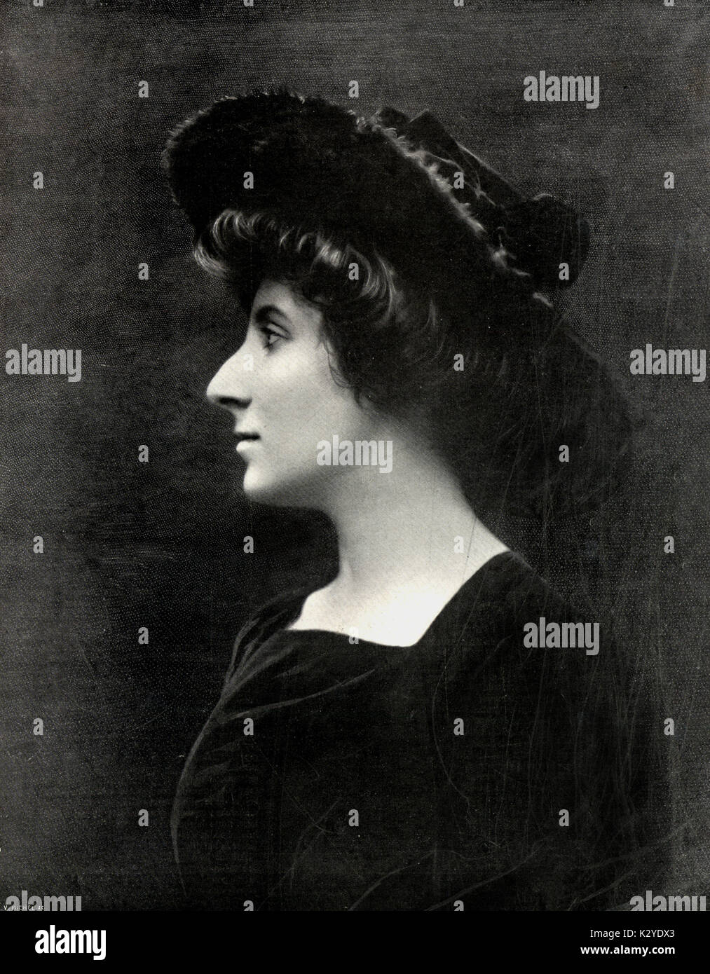 Wanda landowska hi-res stock photography and images - Alamy