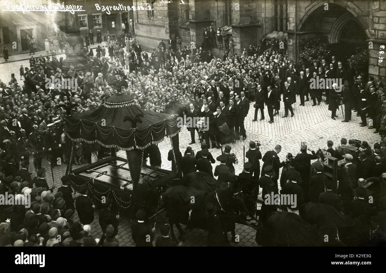 Siegfried Wagner 's funeral procession in Bayreuth, 8 August 1930 ...