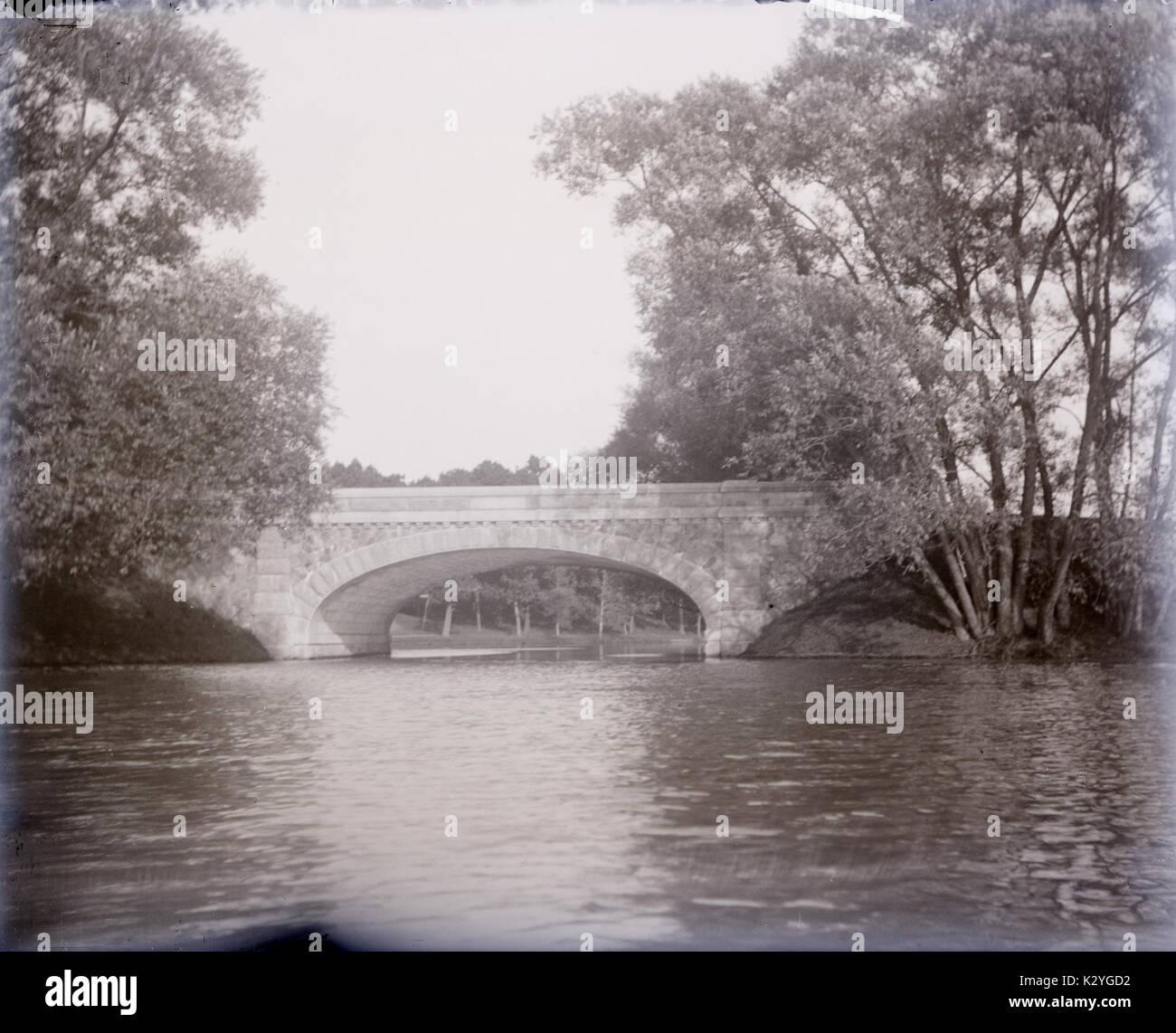 Antique c1910 photograph, Canonicus Bridge in Roger Williams Park ...