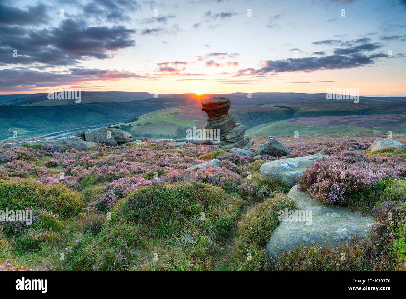 Sunset over the Salt Cellar on Derwent Edge in the Peak District ...