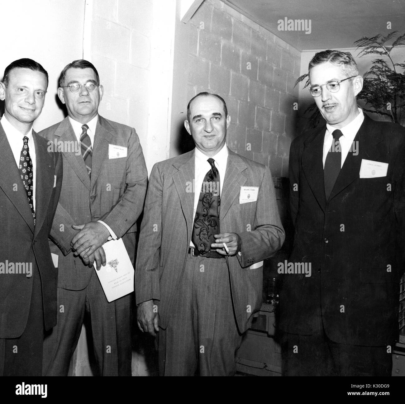 Twenty fifth reunion hi-res stock photography and images - Alamy