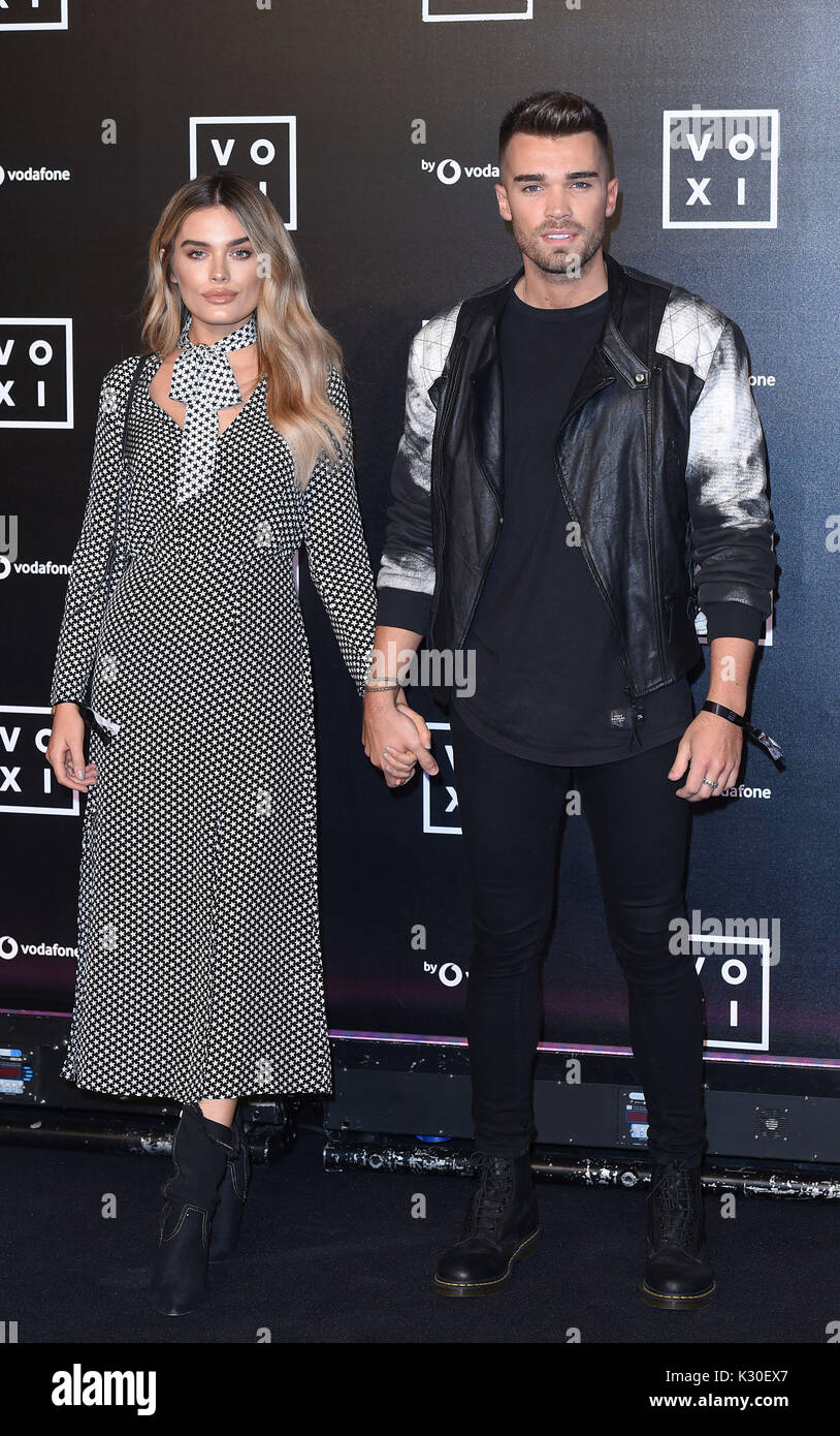 Josh Cuthbert Girlfriend