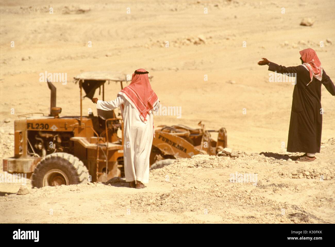 Digging and preparing the foundation for the Kingdom Tower in downtown ...