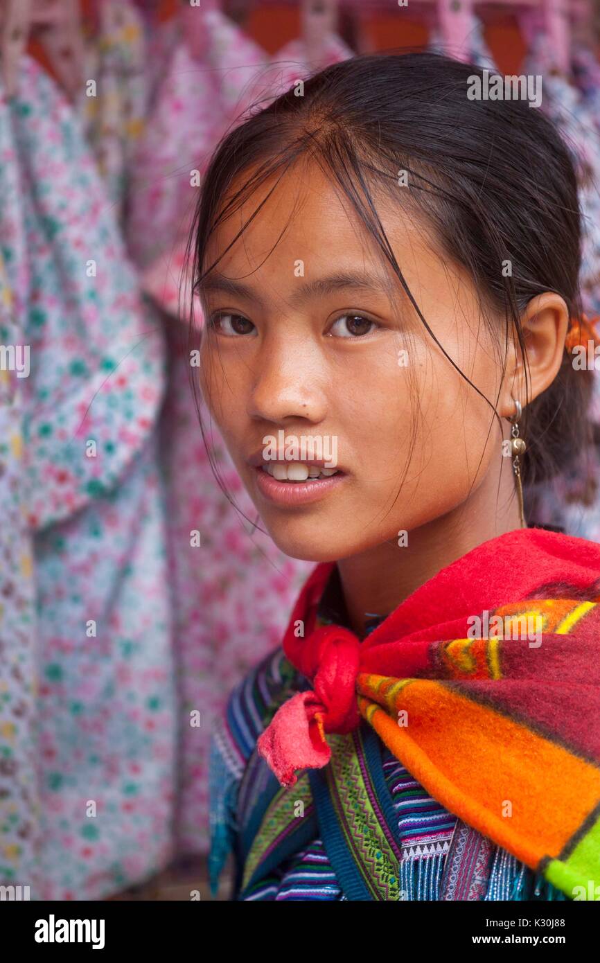 Beautiful vietnamese face hi-res stock photography and images - Alamy