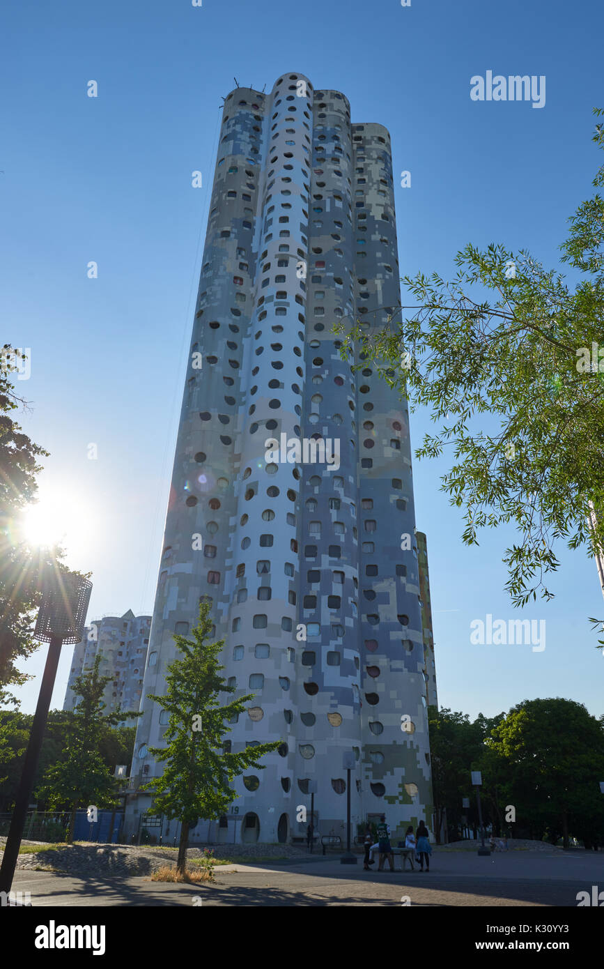 Tours Aillaud, Nanterre Paris France Stock Photo - Alamy