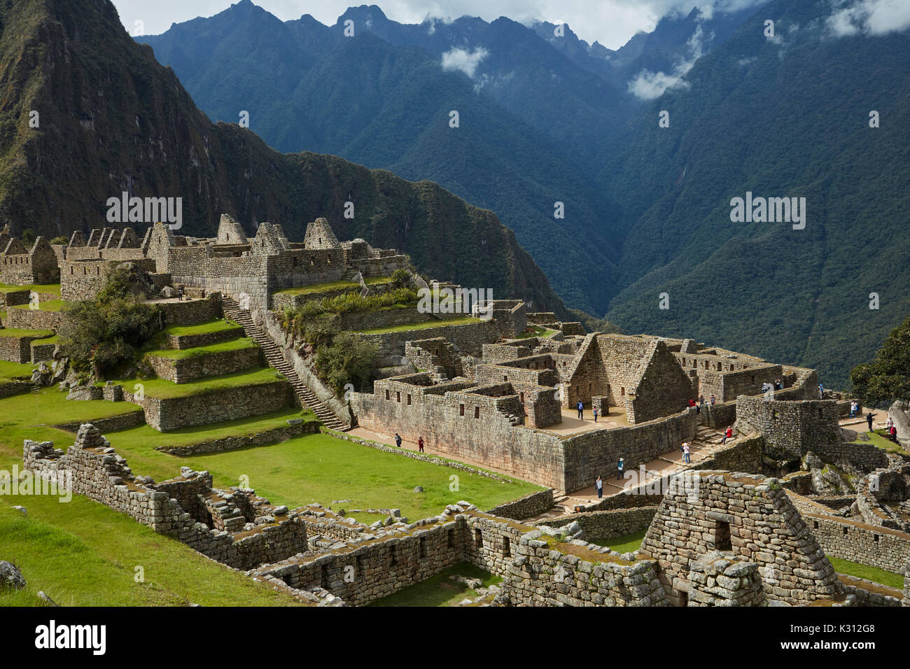Houses and The Artisans Wall, at Machu Picchu 15th century Inca ruins ...