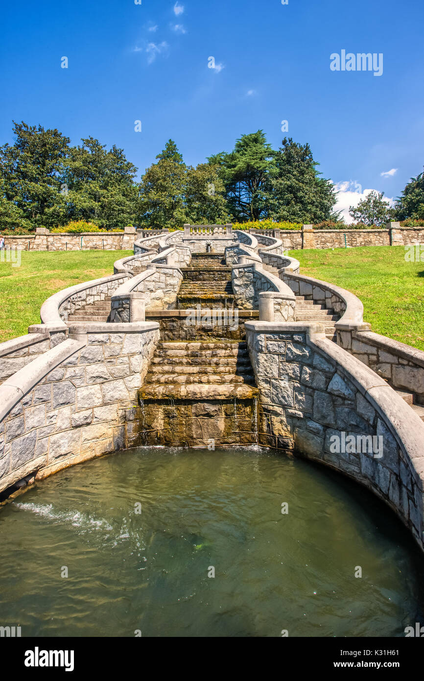 Decorative fountain and stepped waterfall at Maymont Estate Stock Photo ...