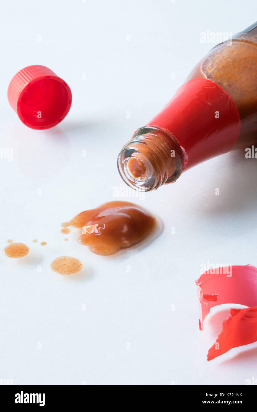 Spilled sauce hi-res stock photography and images - Alamy