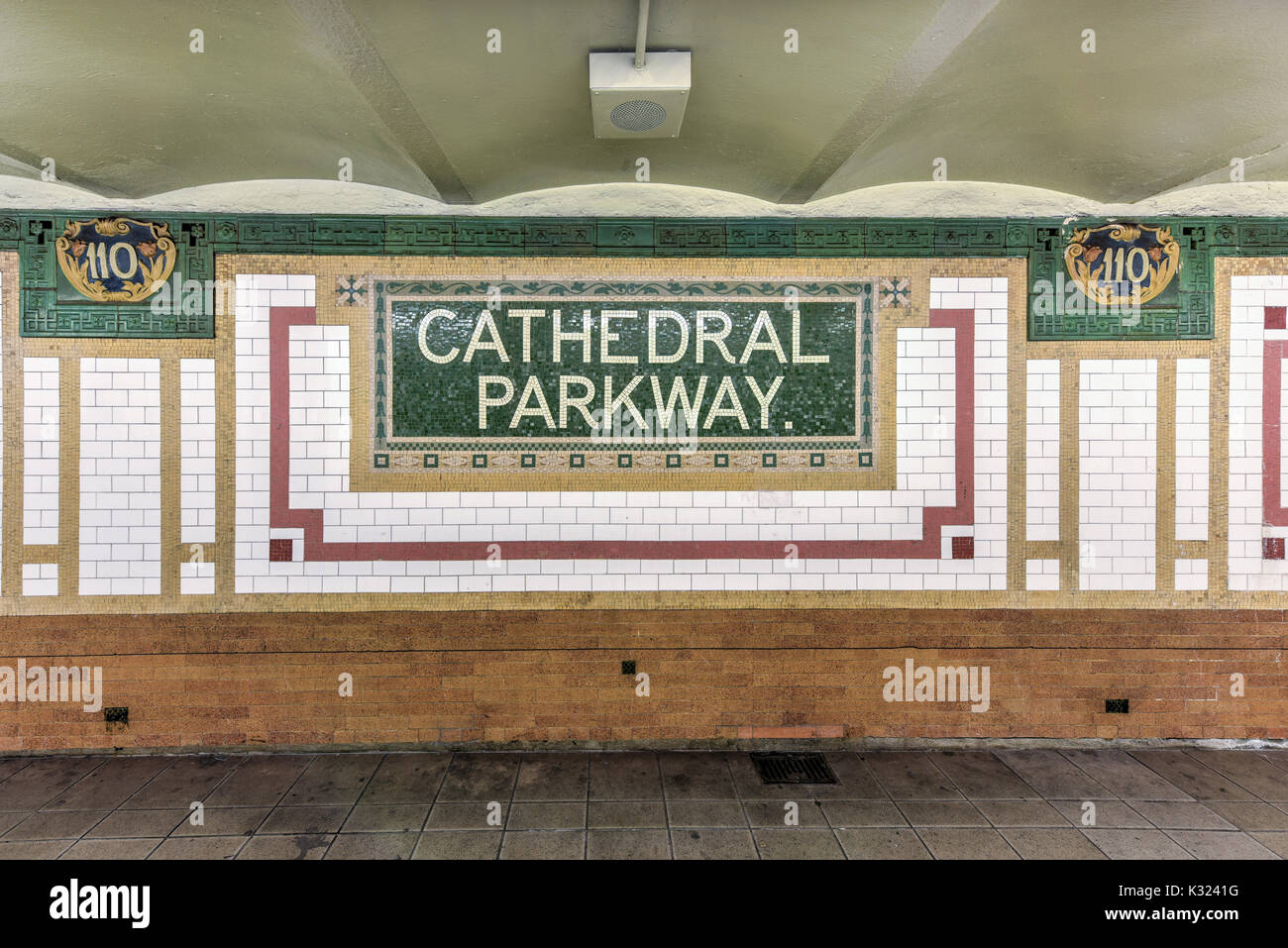 110th street subway station hi-res stock photography and images - Alamy