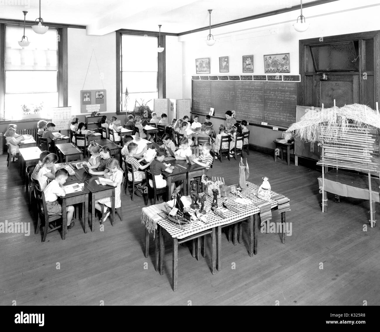 University group students on Black and White Stock Photos & Images - Alamy