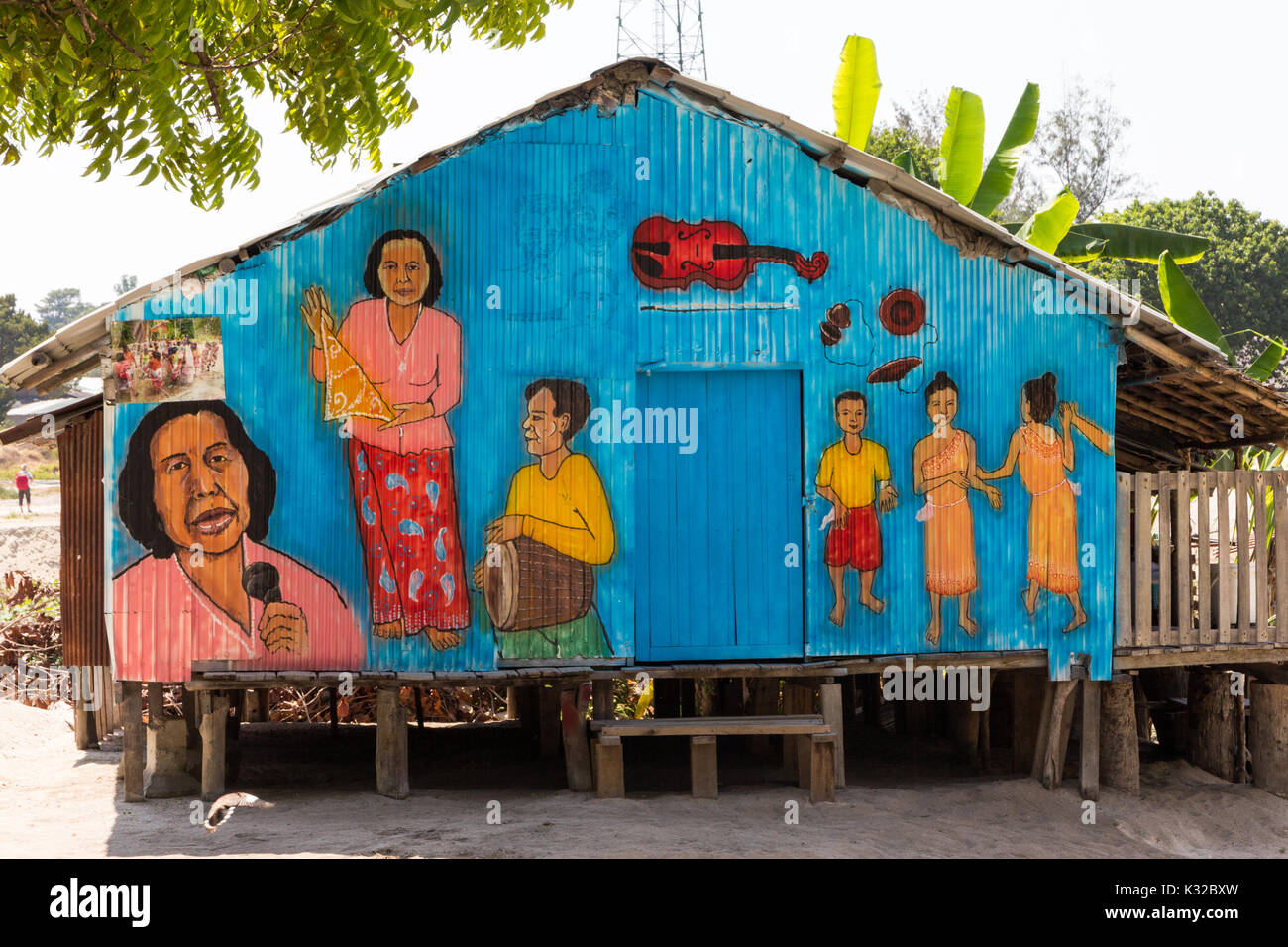 Colourful painted shack koh lipe hi-res stock photography and images ...