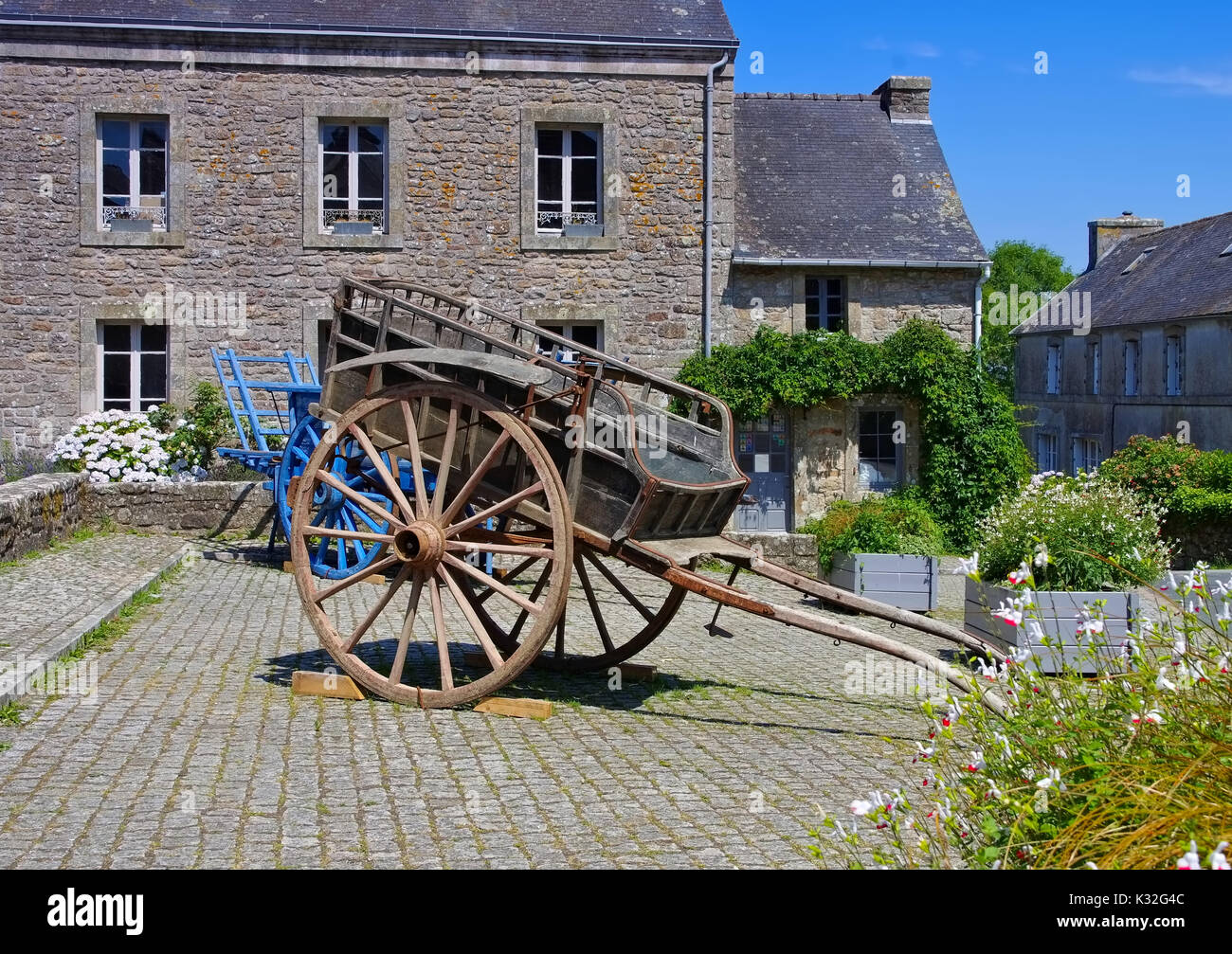 Wains hi-res stock photography and images - Alamy